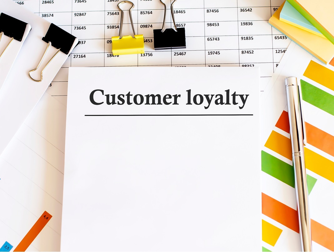 Customer loyalty - what it is and 5 ways to build it - Exorigo-Upos